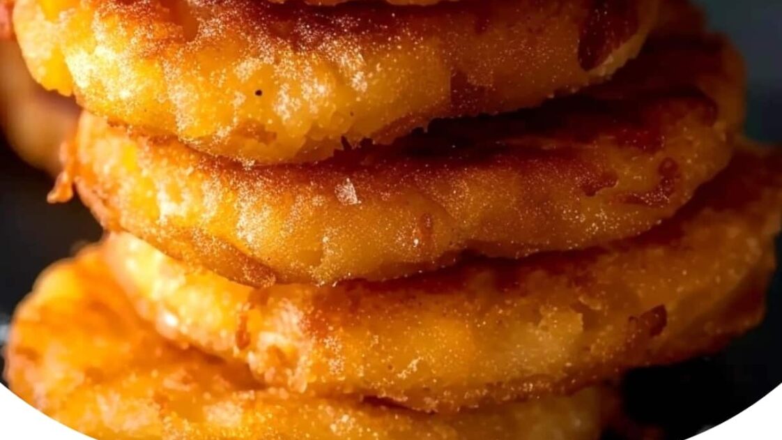 Strawberry Crunch Cheesecake Recipe - coockmenow